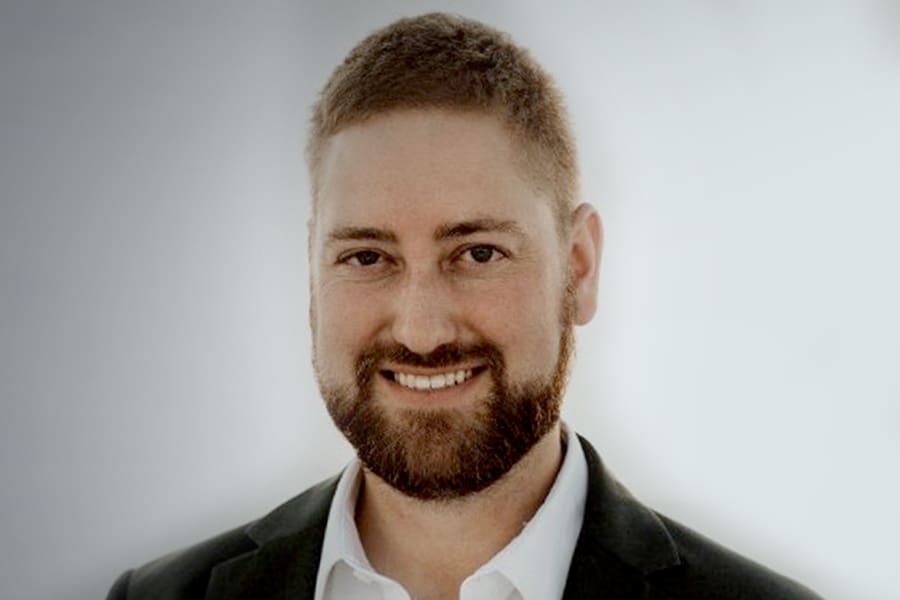 About Us - Leadership Team | Alinabal